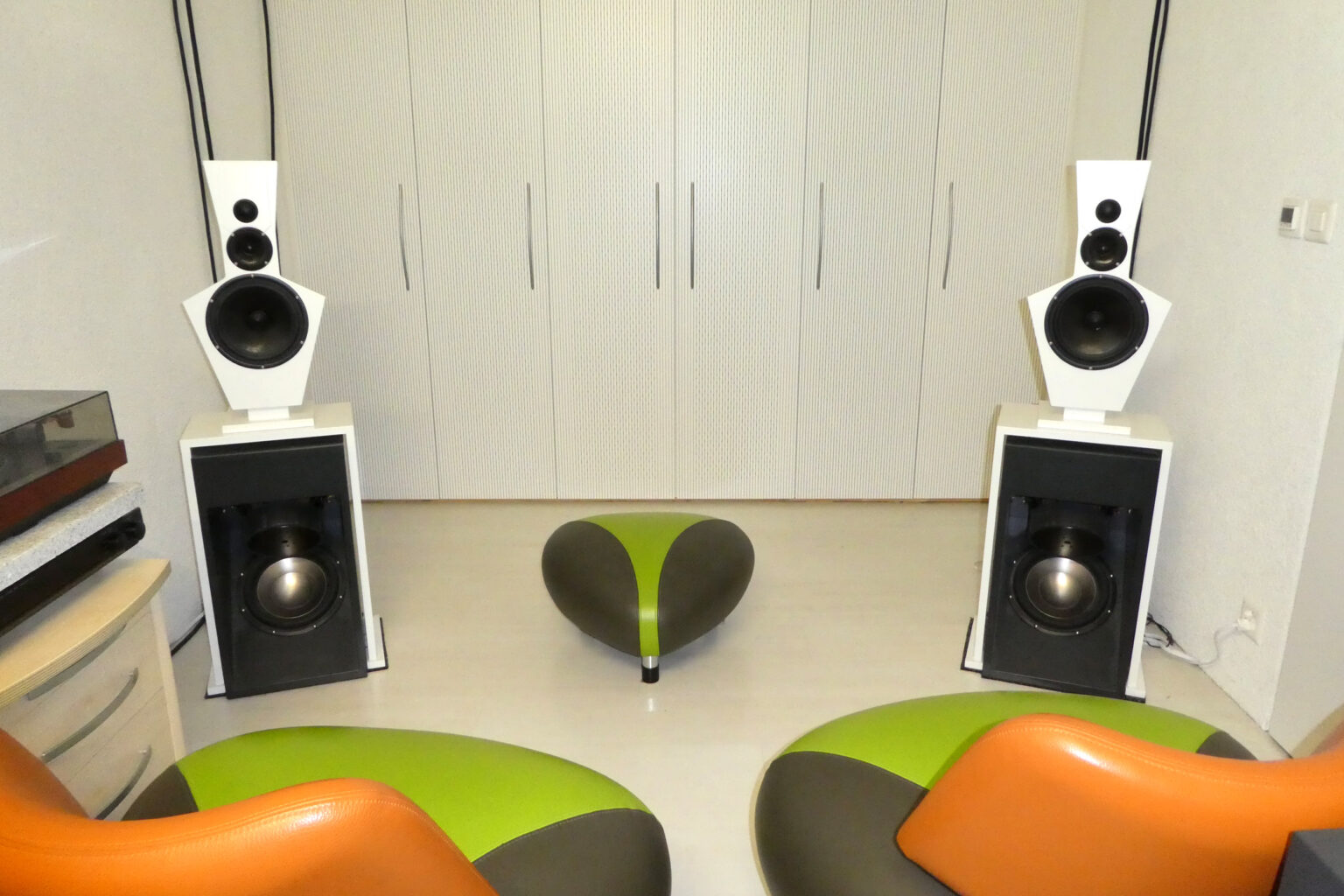 new LINKWITZ Lounge in Zurich - Switzerland - LINKWITZ.store